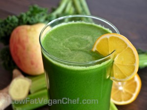 80/10/10 Recipe: Kale Apple Celery Green Juice Recipe